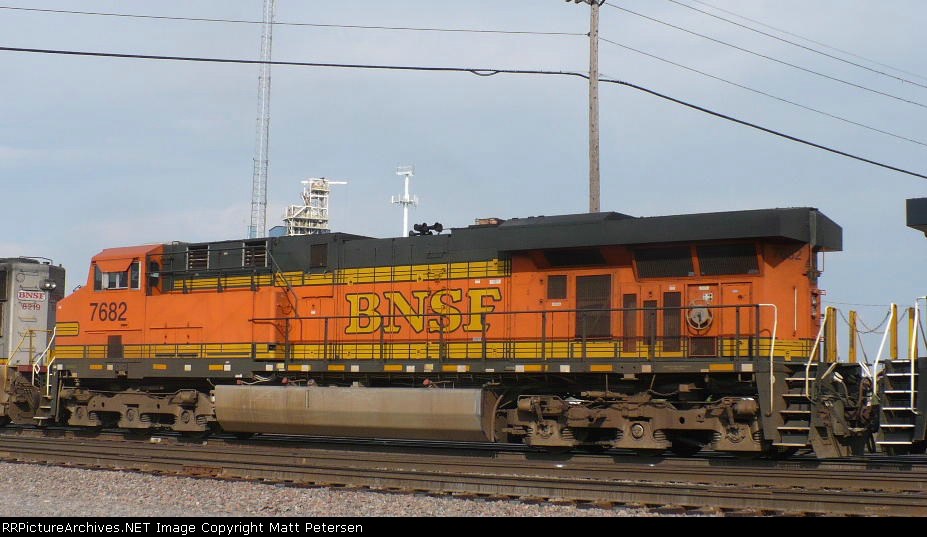 BNSF 7682
